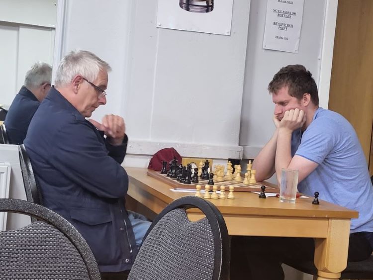 Home [www.heywoodchessclub.org.uk]